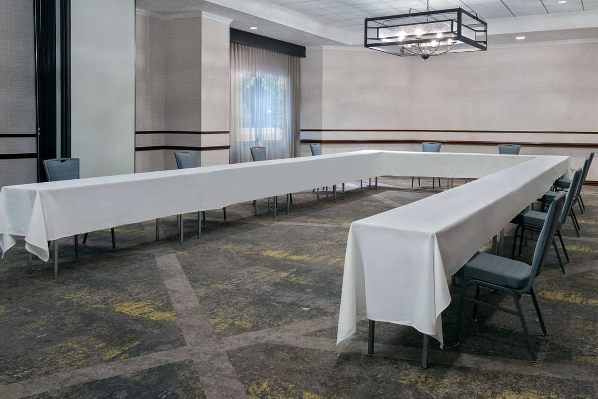 在 - Dayuse.com.hk位於Far North Dallas 的 Embassy Suites Dallas - Park ...
